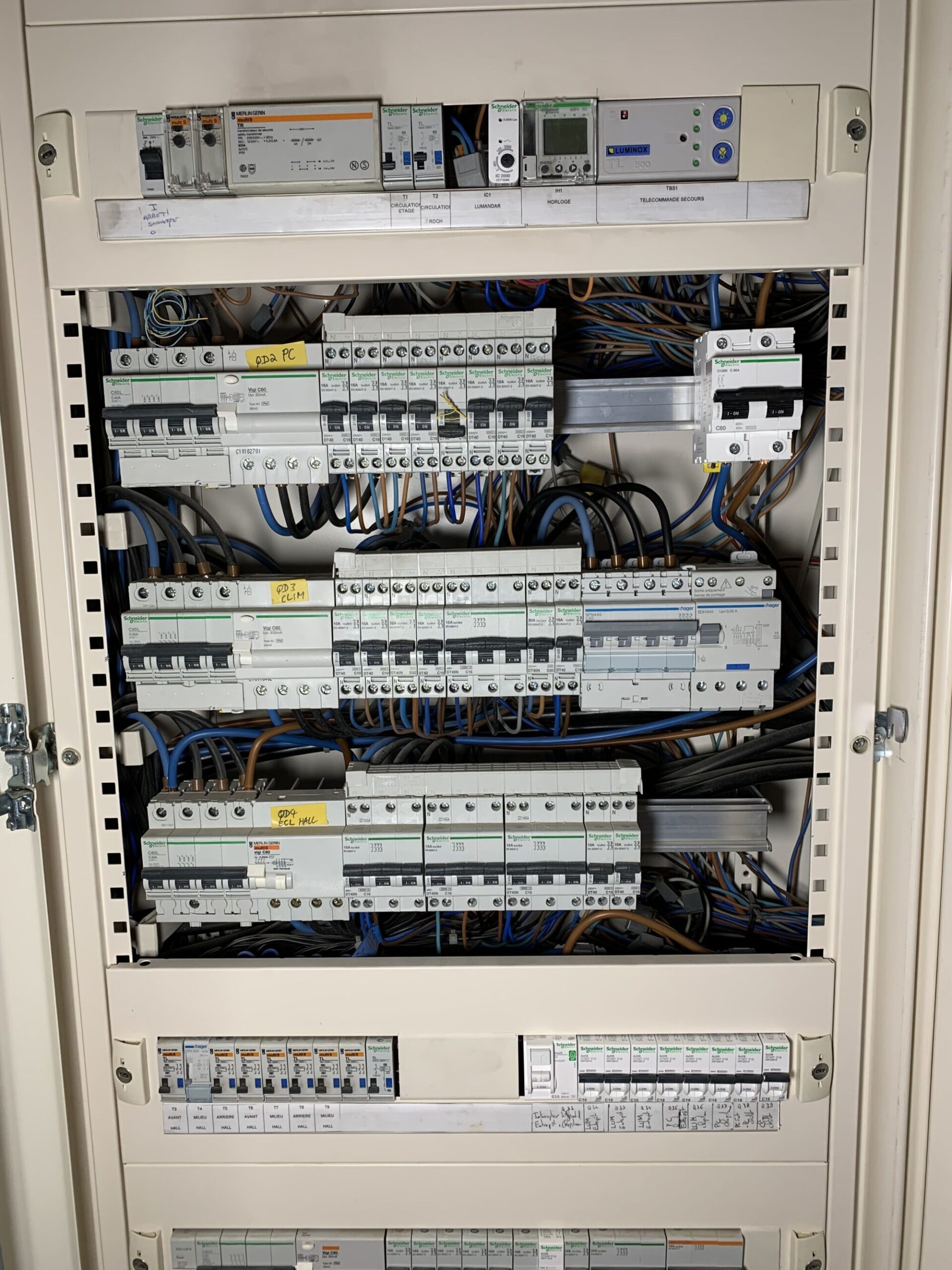 Bornes de charge - Schwey électricité